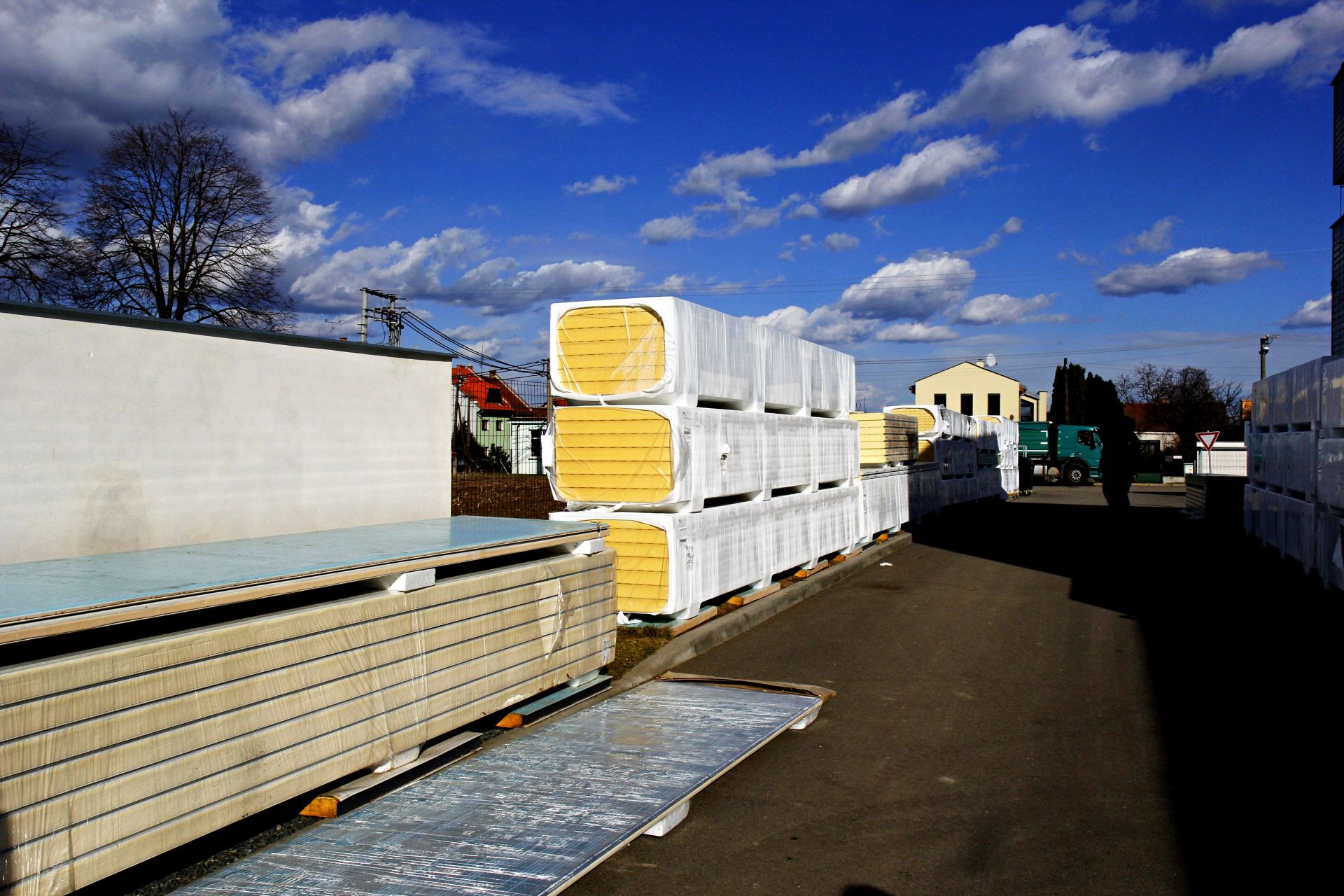 PUR a PIR panely - SKLADEM !! | HALOVÉ SYSTÉMY s.r.o.